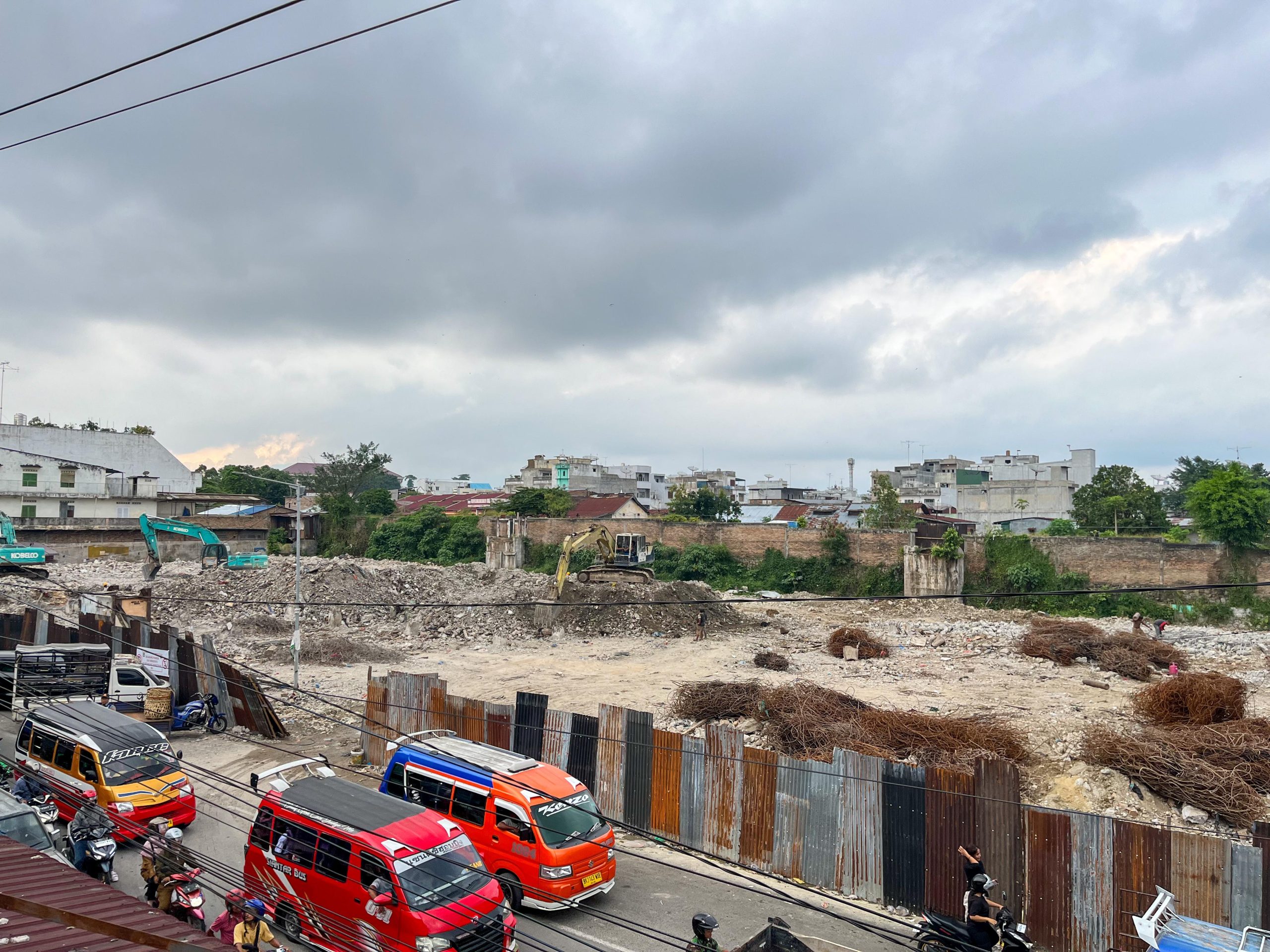 Perobohan Gedung IV Pasar Horas di Jalan Merdeka Pematangsiantar Hampir ...